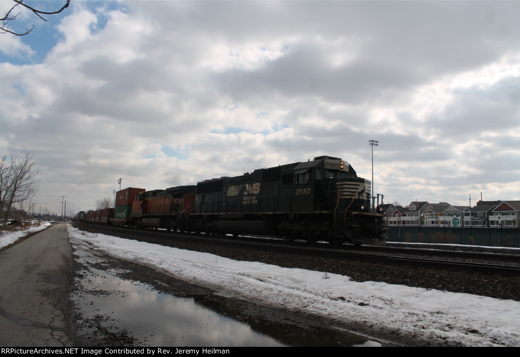 NS 2580 & BNSF 4172 (2)